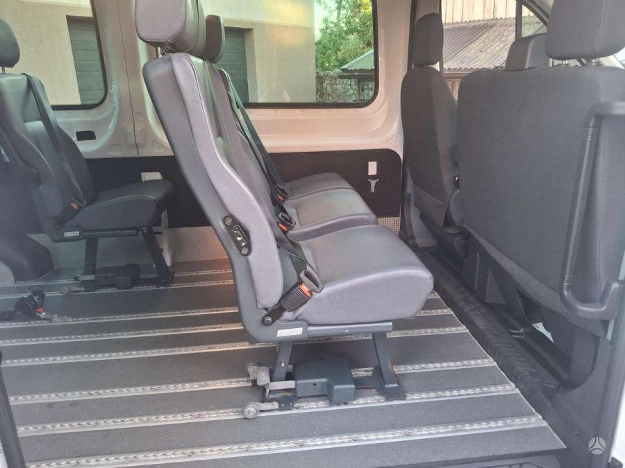 White Ford Transit 2015 in Jurbarkas, with an engine capacity of 2.20 L and mileage of 251 thousand km for 12300 €, photo 35 on AUTOMOTO.COM.LV