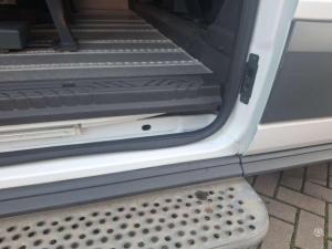 White Ford Transit 2015 in Jurbarkas, with an engine capacity of 2.20 L and mileage of 251 thousand km for 12300 €, photo 39 on AUTOMOTO.COM.LV