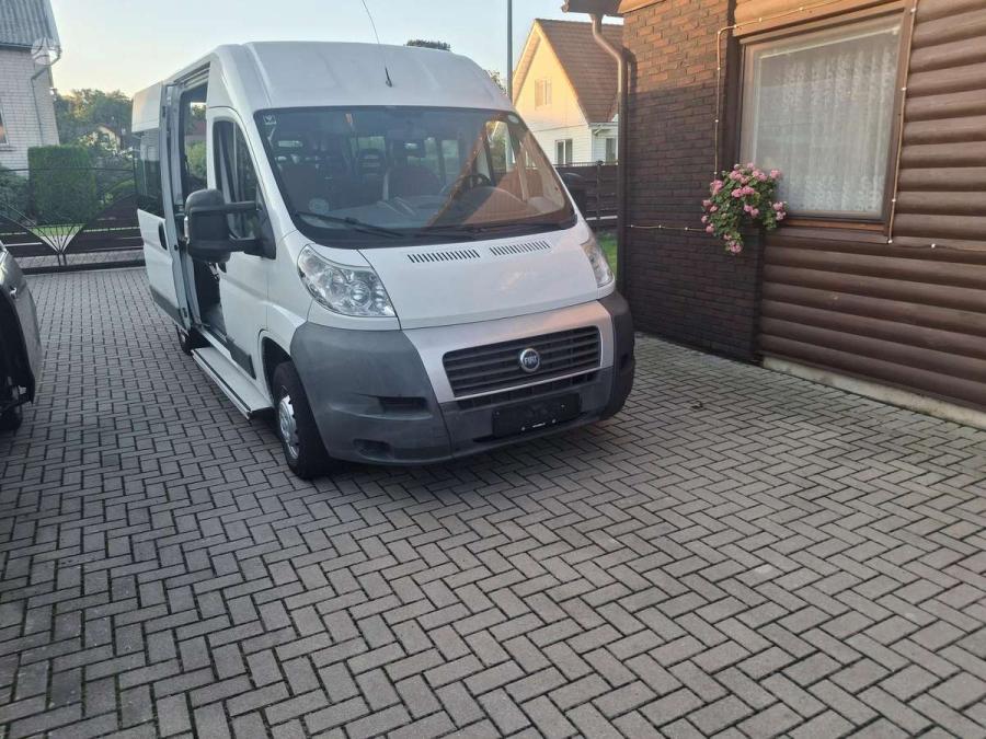 White Ford Transit 2015 in Jurbarkas, with an engine capacity of 2.20 L and mileage of 251 thousand km for 12300 €, photo 53 on AUTOMOTO.COM.LV
