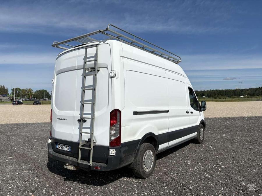 White Ford Transit 2015 in Taurage, with an engine capacity of 2.20 L and mileage of 175 thousand km for 6500 €, photo 6 on AUTOMOTO.COM.LV