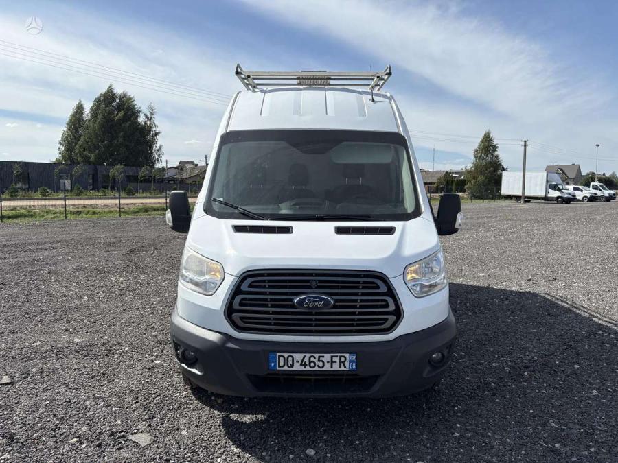 White Ford Transit 2015 in Taurage, with an engine capacity of 2.20 L and mileage of 175 thousand km for 6500 €, photo 9 on AUTOMOTO.COM.LV