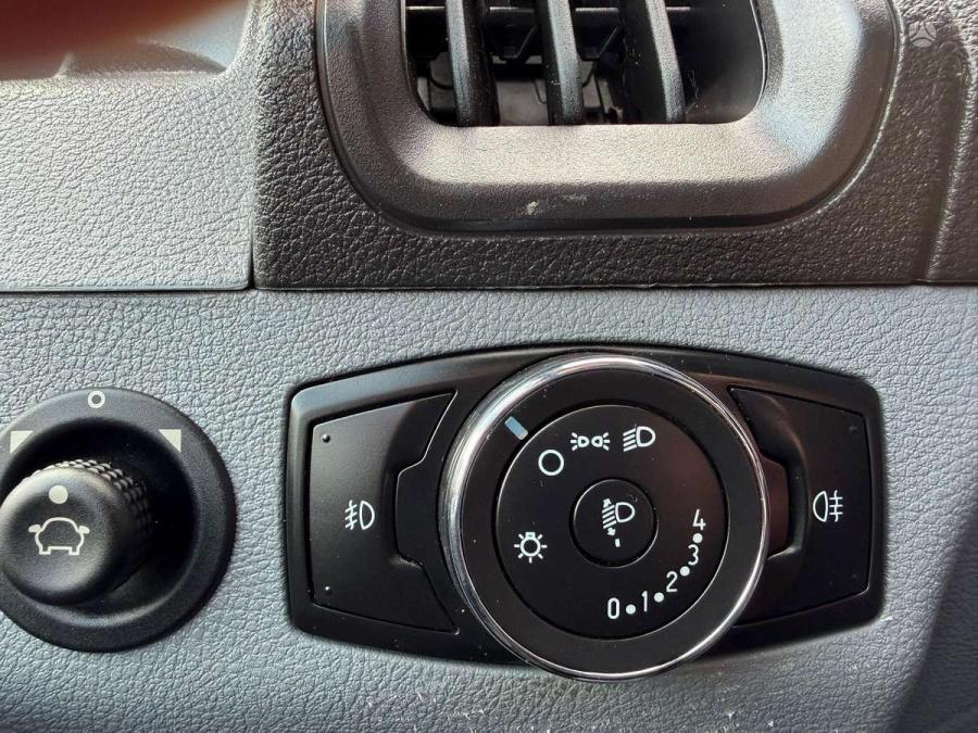 Balts Ford Transit 2015 Marijampole, ar dzinēja tilpumu 2.20 L un nobraukumu 263 tūkst. km par 10999 €, foto 18 vietnē AUTOMOTO.COM.LV