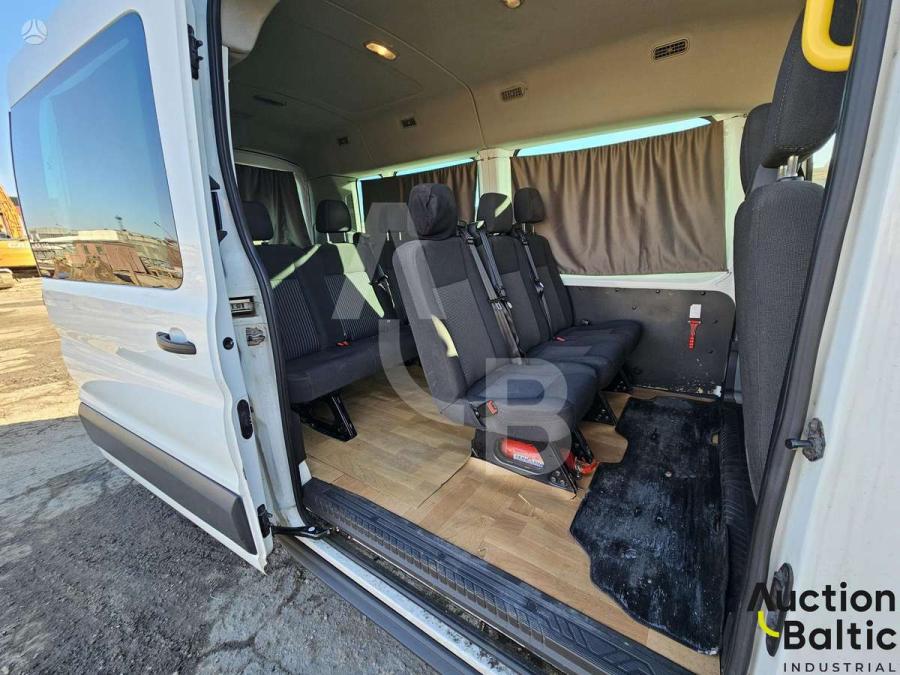 White Ford Transit 2015 in Marijampole, with an engine capacity of 2.20 L and mileage of 277 thousand km for 8000 €, photo 14 on AUTOMOTO.COM.LV