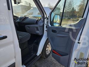 White Ford Transit 2015 in Marijampole, with an engine capacity of 2.20 L and mileage of 277 thousand km for 8000 €, photo 15 on AUTOMOTO.COM.LV