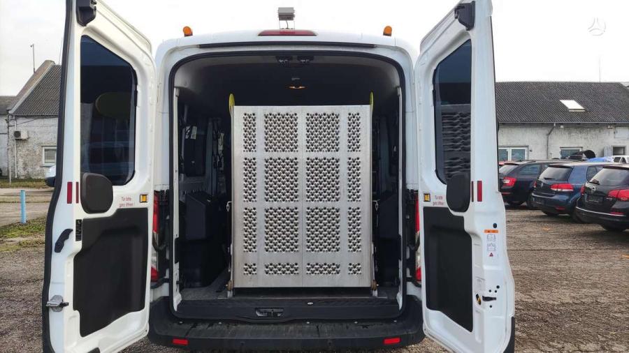Balts Ford Transit 2015 Klaipėda, ar dzinēja tilpumu 2.20 L un nobraukumu 218 tūkst. km par 11650 €, foto 27 vietnē AUTOMOTO.COM.LV