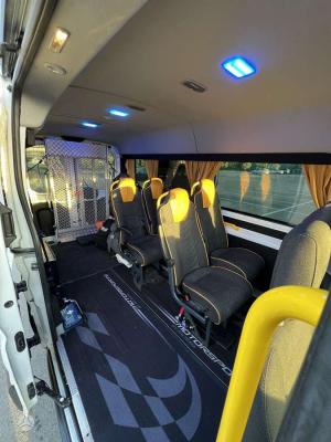 White Ford Transit 2015 in Mazeikiai, with an engine capacity of 2.20 L and mileage of 440 thousand km for 7500 €, photo 9 on AUTOMOTO.COM.LV
