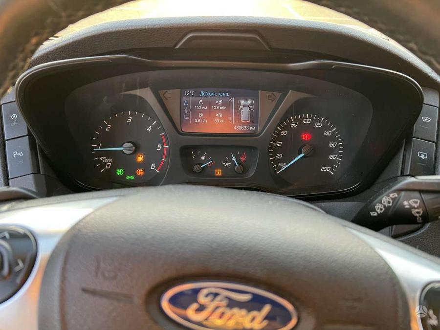 White Ford Transit 2015 in Mazeikiai, with an engine capacity of 2.20 L and mileage of 440 thousand km for 7500 €, photo 13 on AUTOMOTO.COM.LV