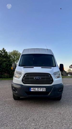 White Ford Transit 2015 in Anyksciai, with an engine capacity of 2.20 L and mileage of 333 thousand km for 6900 €, photo 7 on AUTOMOTO.COM.LV