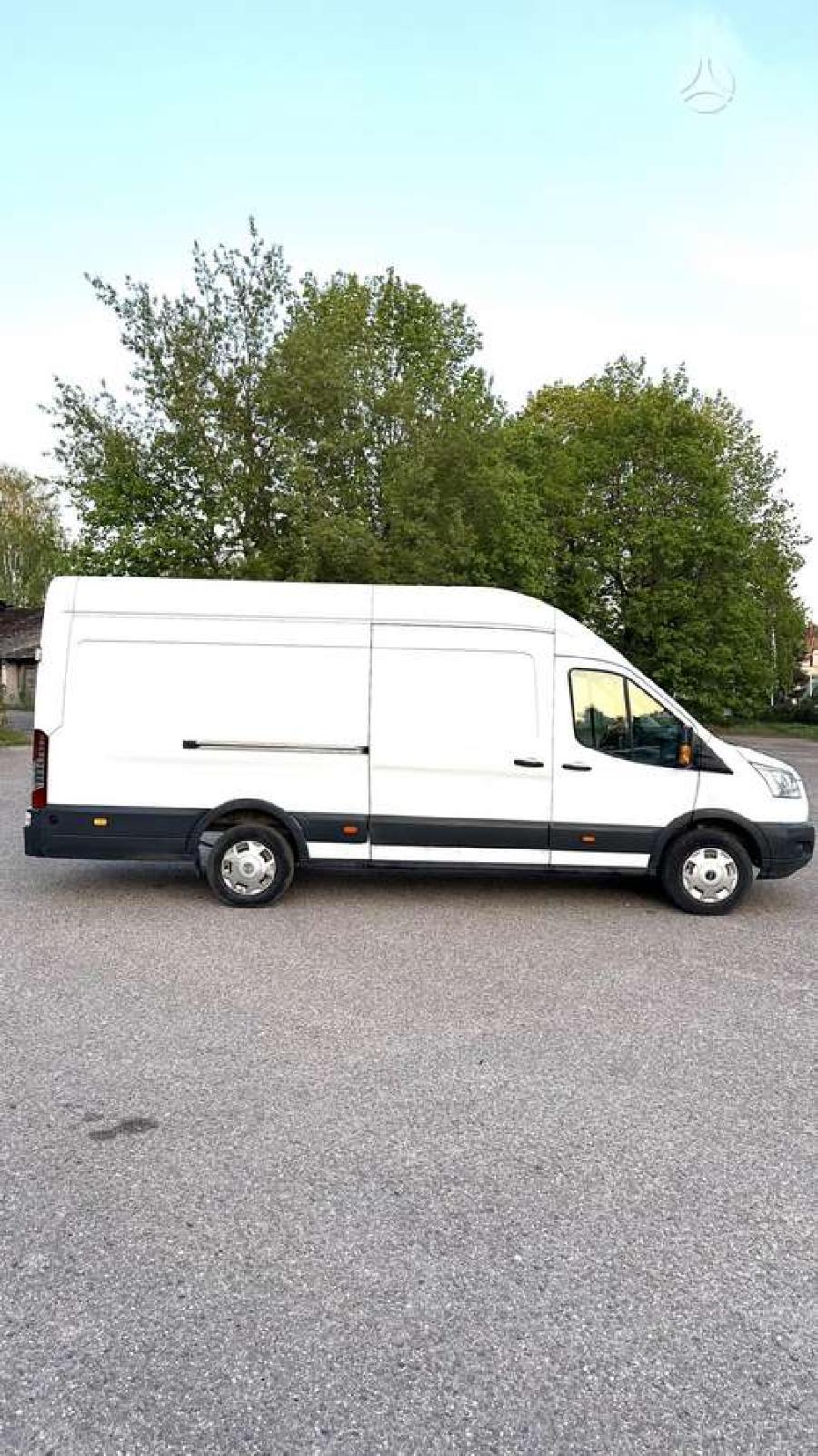 White Ford Transit 2015 in Anyksciai, with an engine capacity of 2.20 L and mileage of 333 thousand km for 6900 €, photo 9 on AUTOMOTO.COM.LV