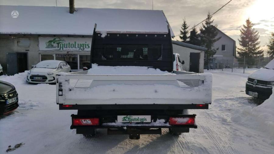 Balts Ford Transit 2016 Klaipėda, ar dzinēja tilpumu 2.20 L un nobraukumu 202 tūkst. km par 9990 €, foto 8 vietnē AUTOMOTO.COM.LV