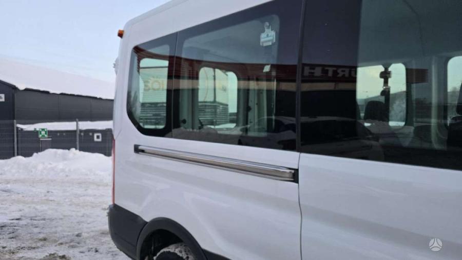 White Ford Transit 2016 in Siauliai, with an engine capacity of 2.20 L and mileage of 185 thousand km for 11900 €, photo 8 on AUTOMOTO.COM.LV
