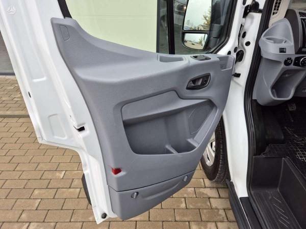 White Ford Transit 2016 in Marijampole, with an engine capacity of 2.00 L and mileage of 257 thousand km for 13500 €, photo 9 on AUTOMOTO.COM.LV