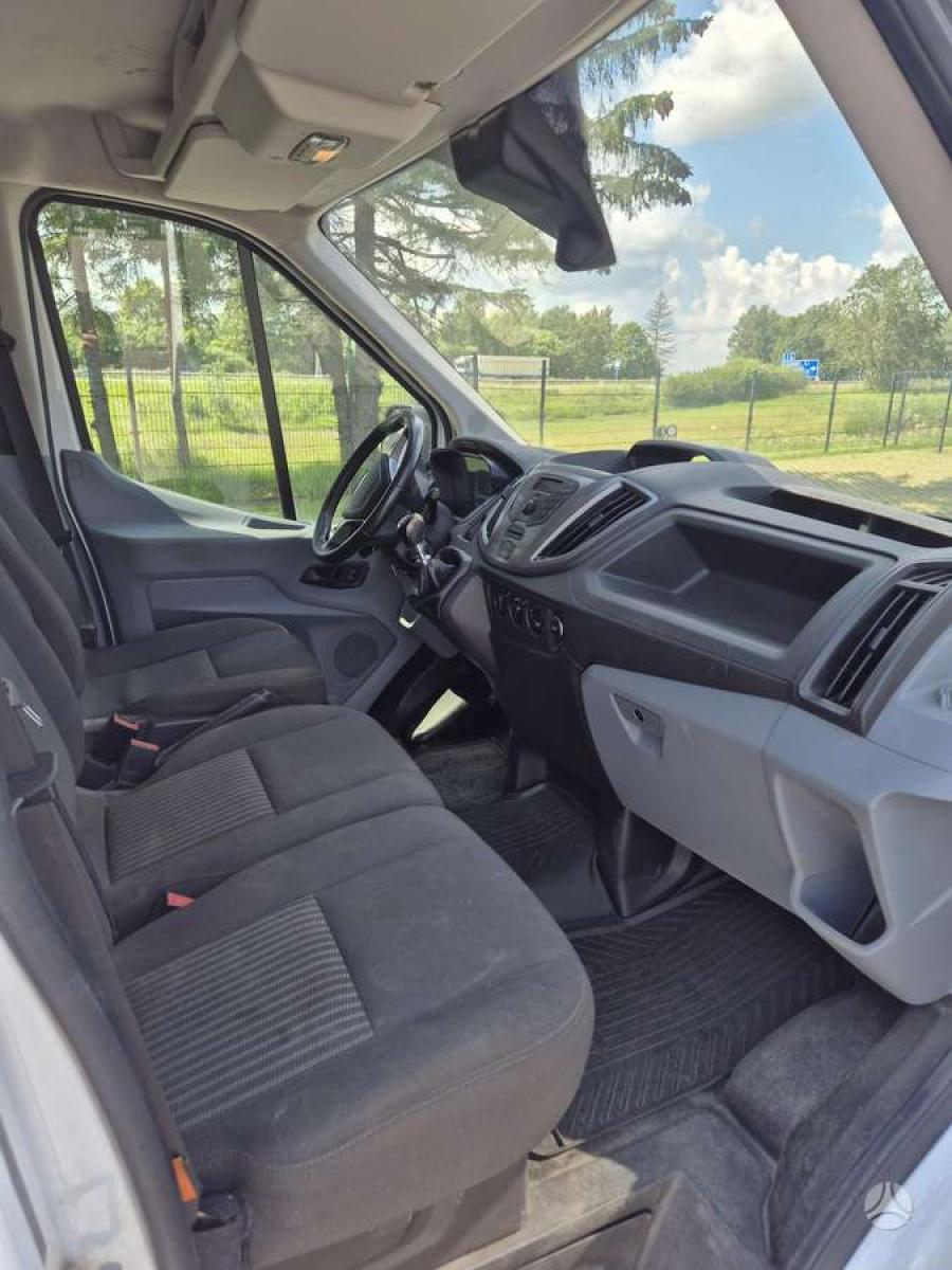 White Ford Transit 2016 in Kaunas, with an engine capacity of 2.20 L and mileage of 340 thousand km for 6950 €, photo 9 on AUTOMOTO.COM.LV