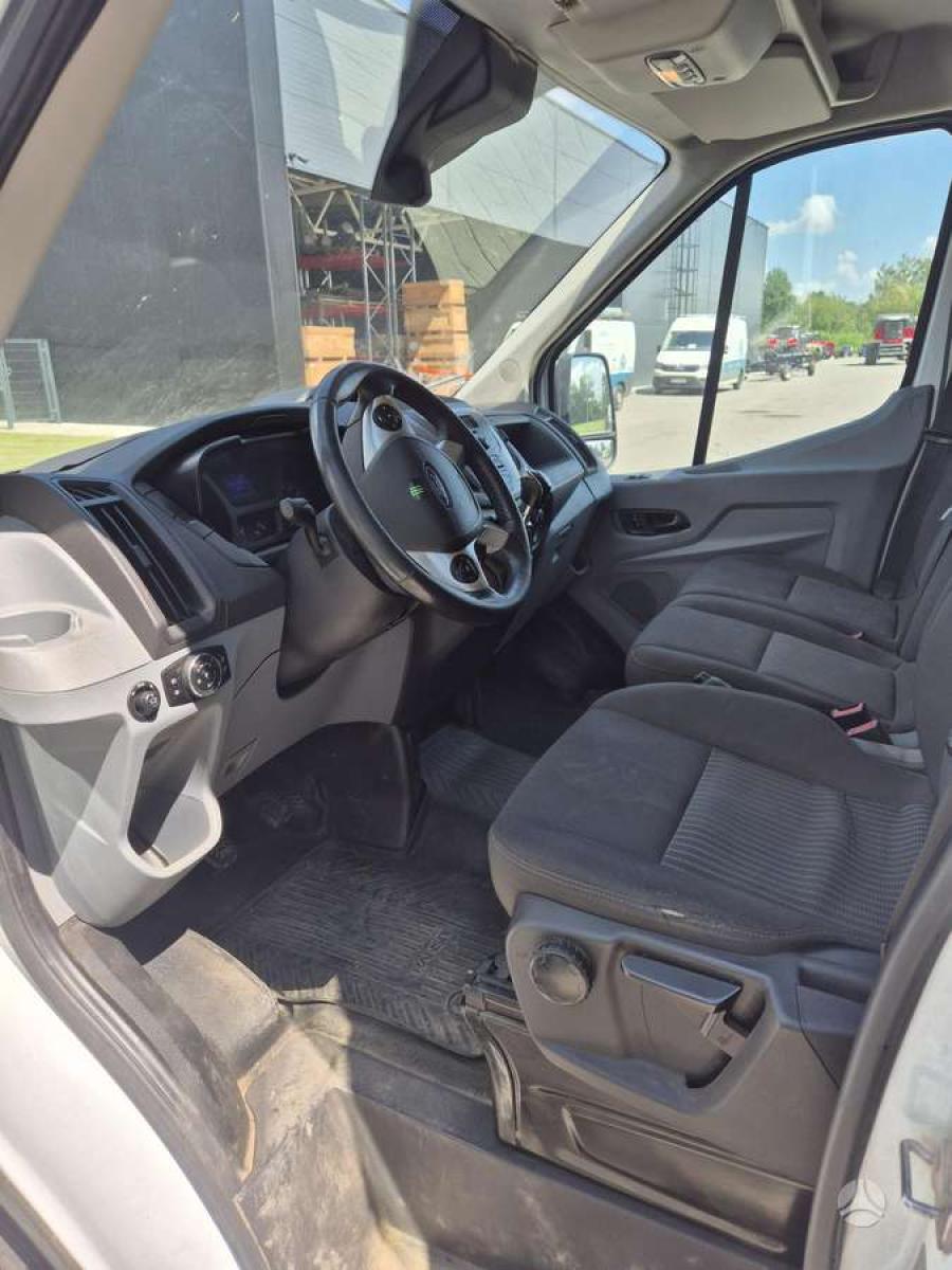 White Ford Transit 2016 in Kaunas, with an engine capacity of 2.20 L and mileage of 340 thousand km for 6950 €, photo 10 on AUTOMOTO.COM.LV