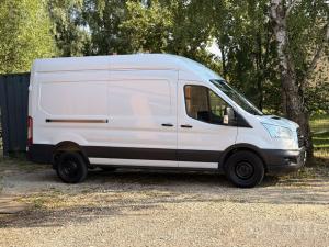 White Ford Transit 2016 in Valmiera, with an engine capacity of 2.20 L and mileage of 197 thousand km for 16900 €, photo 4 on AUTOMOTO.COM.LV