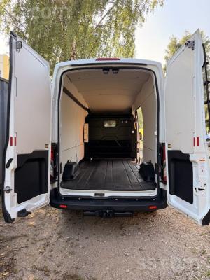 White Ford Transit 2016 in Valmiera, with an engine capacity of 2.20 L and mileage of 197 thousand km for 16900 €, photo 16 on AUTOMOTO.COM.LV