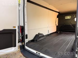 White Ford Transit 2016 in Valmiera, with an engine capacity of 2.20 L and mileage of 197 thousand km for 16900 €, photo 17 on AUTOMOTO.COM.LV