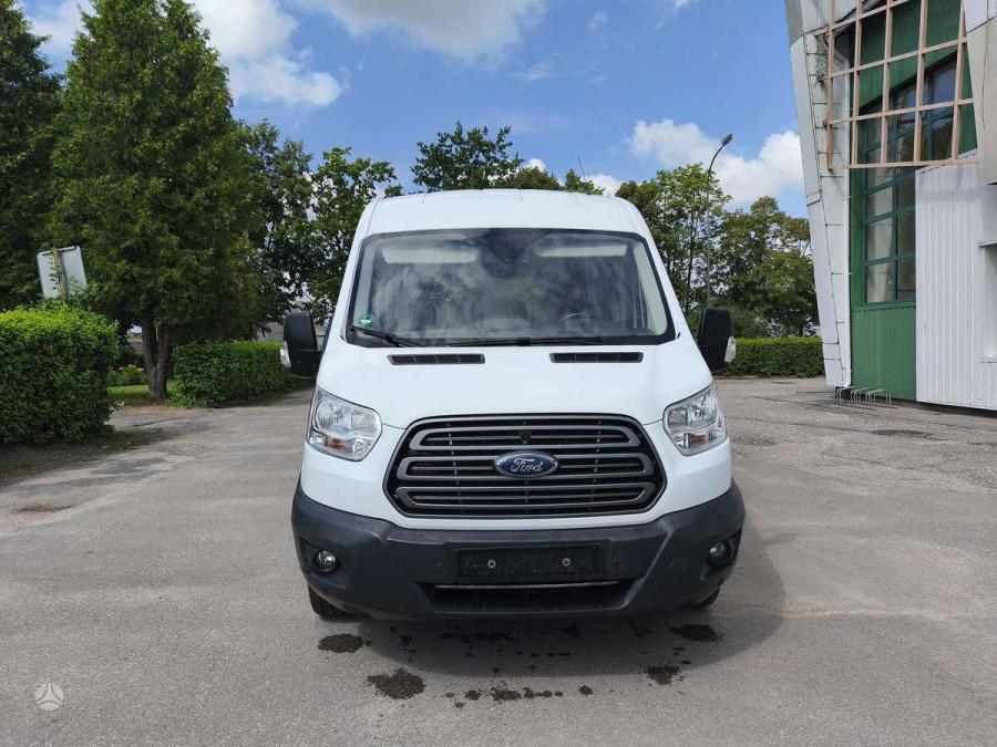 White Ford Transit 2016 in Kelme, with an engine capacity of 2.00 L and mileage of 365 thousand km for 9200 €, photo 4 on AUTOMOTO.COM.LV