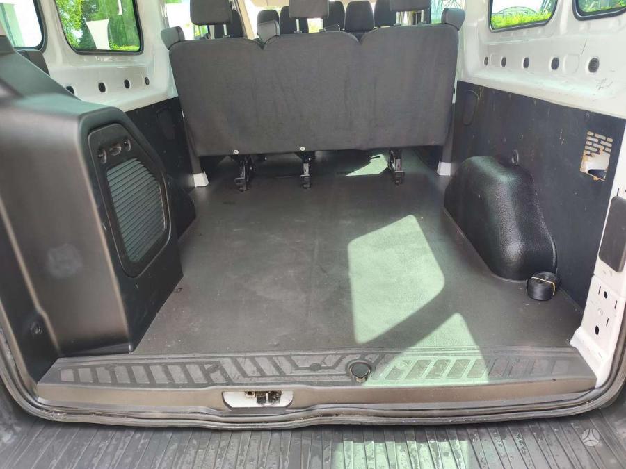 White Ford Transit 2016 in Kelme, with an engine capacity of 2.00 L and mileage of 365 thousand km for 9200 €, photo 12 on AUTOMOTO.COM.LV