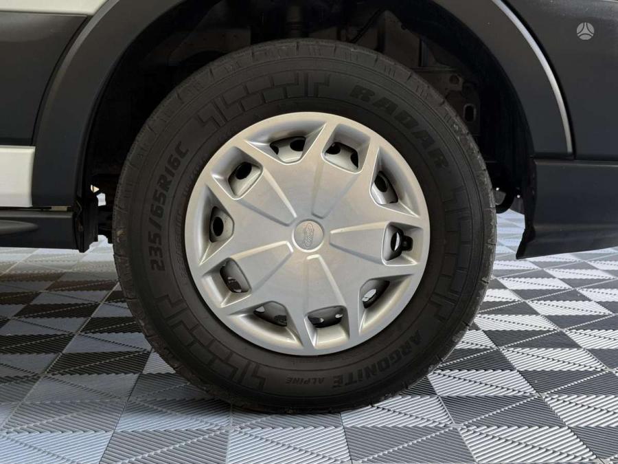 Balts Ford Transit 2016 Marijampole, ar dzinēja tilpumu 2.20 L un nobraukumu 224 tūkst. km par 11900 €, foto 24 vietnē AUTOMOTO.COM.LV