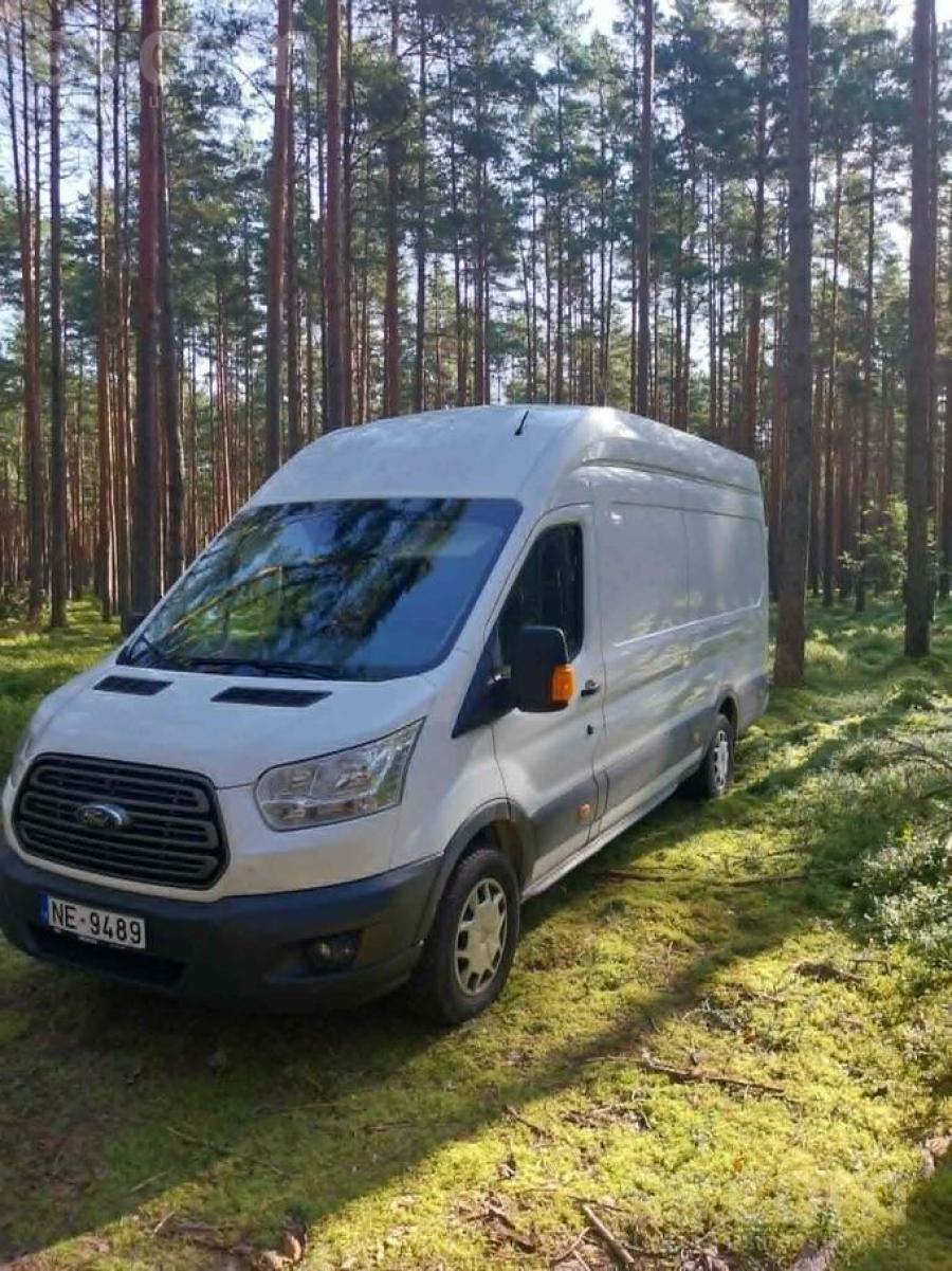 White Ford Transit 2016 in Talsi, with an engine capacity of 2.00 L and mileage of 268 thousand km for 12999 €, photo 1 on AUTOMOTO.COM.LV