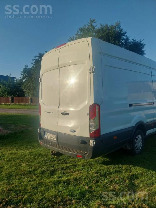 White Ford Transit 2016 in Talsi, with an engine capacity of 2.00 L and mileage of 268 thousand km for 12999 €, photo 5 on AUTOMOTO.COM.LV