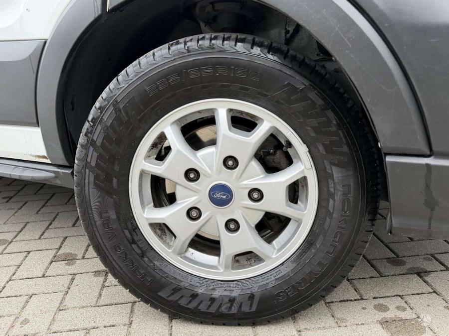 White Ford Transit 2016 in Silale, with an engine capacity of 2.20 L and mileage of 246 thousand km for 8700 €, photo 12 on AUTOMOTO.COM.LV