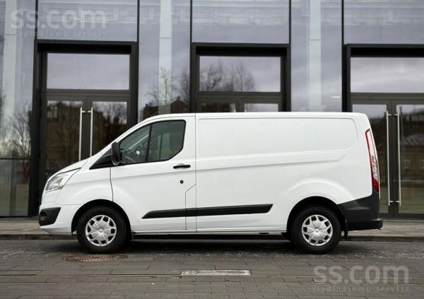 White Ford Transit 2017 in Riga, with an engine capacity of 2.00 L and mileage of 137 thousand km for 8790 €, photo 6 on AUTOMOTO.COM.LV