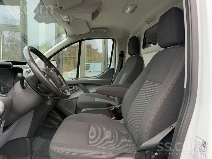 White Ford Transit 2017 in Riga, with an engine capacity of 2.00 L and mileage of 137 thousand km for 8790 €, photo 15 on AUTOMOTO.COM.LV