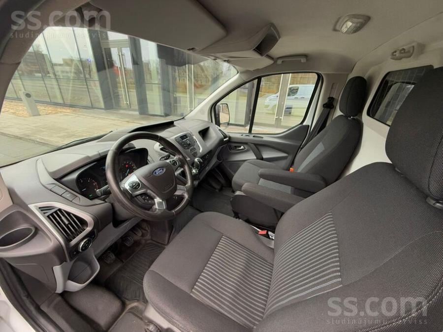 White Ford Transit 2017 in Riga, with an engine capacity of 2.00 L and mileage of 137 thousand km for 8790 €, photo 16 on AUTOMOTO.COM.LV