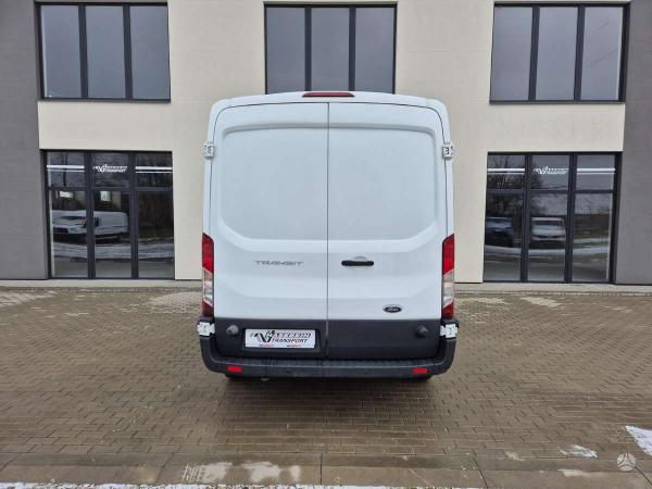 White Ford Transit 2017 in Marijampole, with an engine capacity of 2.00 L and mileage of 265 thousand km for 9500 €, photo 5 on AUTOMOTO.COM.LV