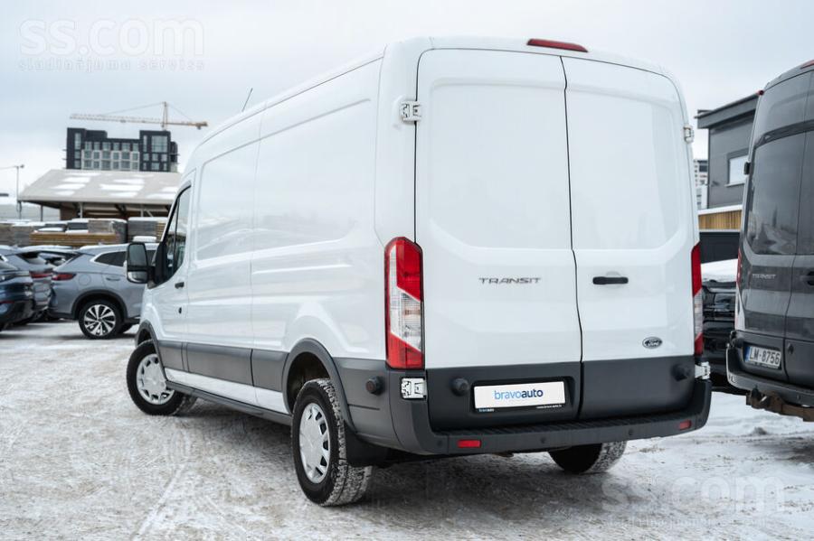 Balts Ford Transit 2017 Rīga, ar dzinēja tilpumu 2.00 L un nobraukumu 136 tūkst. km par 12990 €, foto 4 vietnē AUTOMOTO.COM.LV