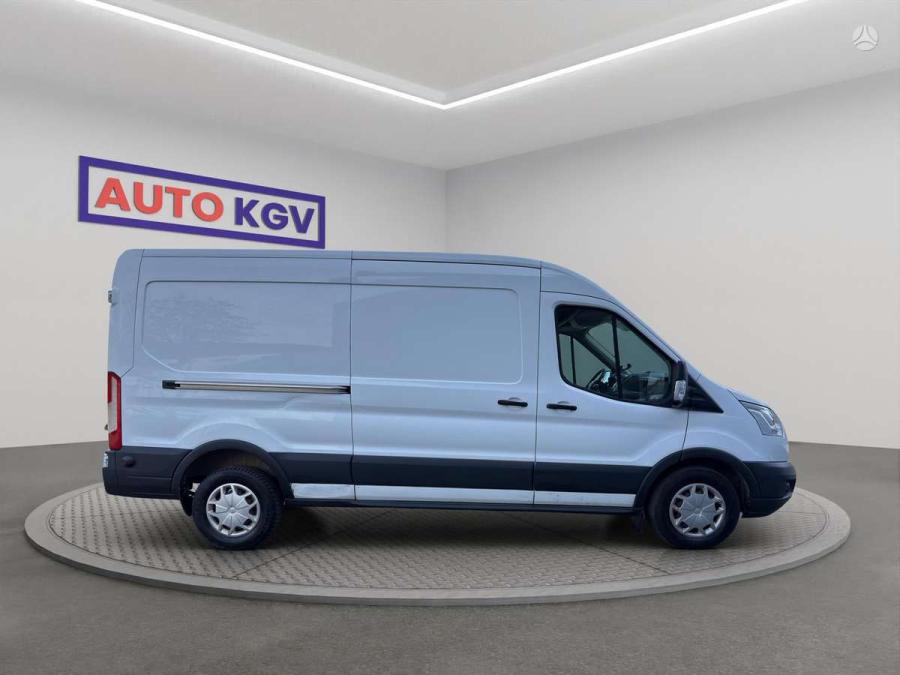 White Ford Transit 2017 in Kaunas, with an engine capacity of 2.00 L and mileage of 312 thousand km for 9999 €, photo 7 on AUTOMOTO.COM.LV
