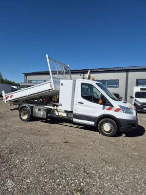 White Ford Transit 2017 in Kaunas, with an engine capacity of 2.20 L and mileage of 67 thousand km for 11770 €, photo 5 on AUTOMOTO.COM.LV