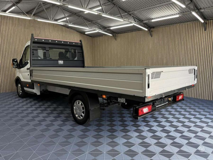 Balts Ford Transit 2017 Marijampole, ar dzinēja tilpumu 2.00 L un nobraukumu 242 tūkst. km par 13500 €, foto 6 vietnē AUTOMOTO.COM.LV