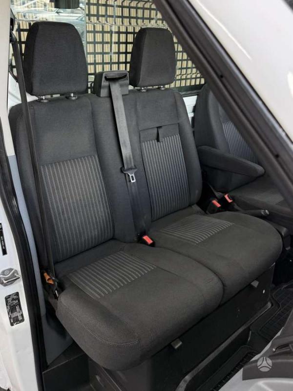 White Ford Transit 2017 in Marijampole, with an engine capacity of 2.00 L and mileage of 242 thousand km for 13500 €, photo 10 on AUTOMOTO.COM.LV
