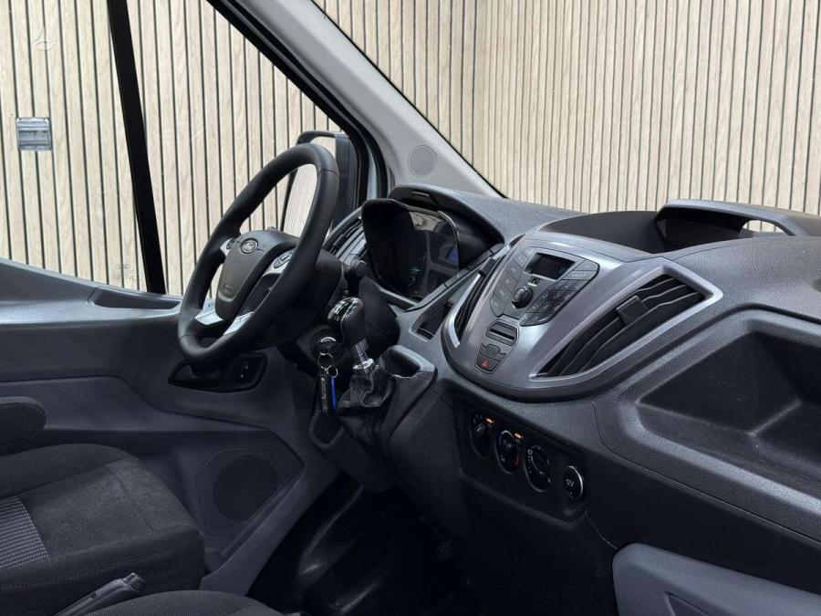 Balts Ford Transit 2017 Marijampole, ar dzinēja tilpumu 2.00 L un nobraukumu 242 tūkst. km par 13500 €, foto 13 vietnē AUTOMOTO.COM.LV
