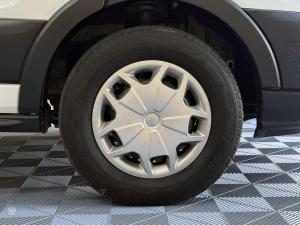 Balts Ford Transit 2017 Marijampole, ar dzinēja tilpumu 2.00 L un nobraukumu 242 tūkst. km par 13500 €, foto 23 vietnē AUTOMOTO.COM.LV