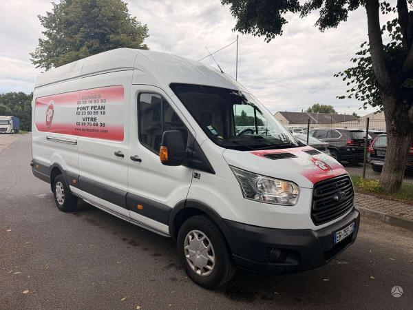 White Ford Transit 2017 in Taurage, with an engine capacity of 2.00 L and mileage of 127 thousand km for 9650 €, photo 2 on AUTOMOTO.COM.LV
