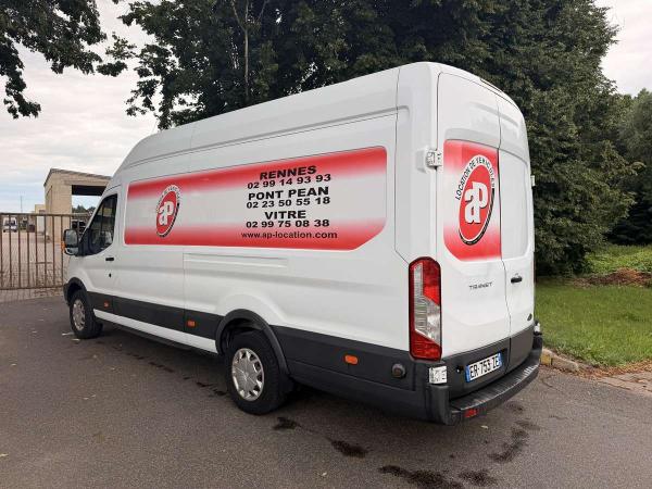 White Ford Transit 2017 in Taurage, with an engine capacity of 2.00 L and mileage of 127 thousand km for 9650 €, photo 6 on AUTOMOTO.COM.LV