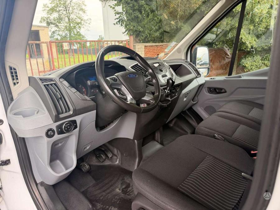 White Ford Transit 2017 in Taurage, with an engine capacity of 2.00 L and mileage of 127 thousand km for 9650 €, photo 10 on AUTOMOTO.COM.LV