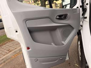 White Ford Transit 2017 in Taurage, with an engine capacity of 2.00 L and mileage of 127 thousand km for 9650 €, photo 14 on AUTOMOTO.COM.LV
