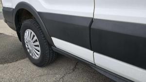 White Ford Transit 2017 in Siauliai, with an engine capacity of 2.20 L and mileage of 156 thousand km for 11450 €, photo 21 on AUTOMOTO.COM.LV