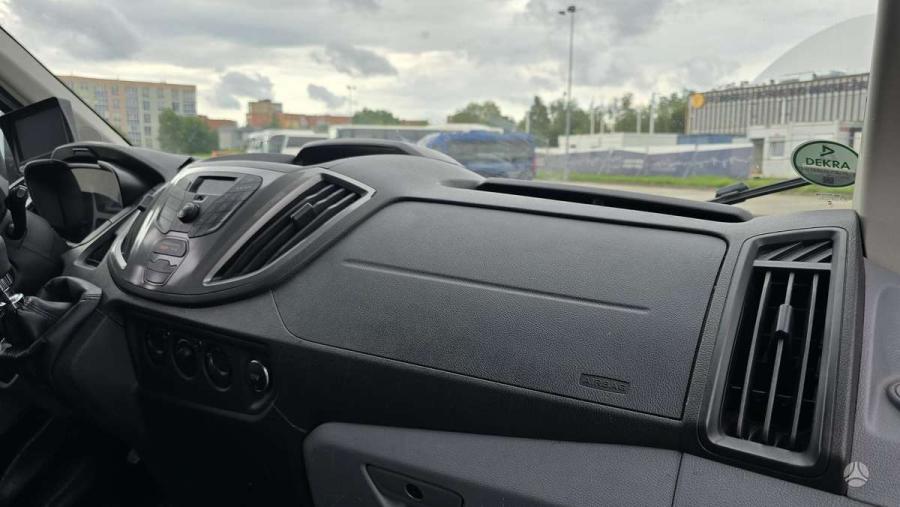 White Ford Transit 2017 in Siauliai, with an engine capacity of 2.20 L and mileage of 156 thousand km for 11450 €, photo 27 on AUTOMOTO.COM.LV