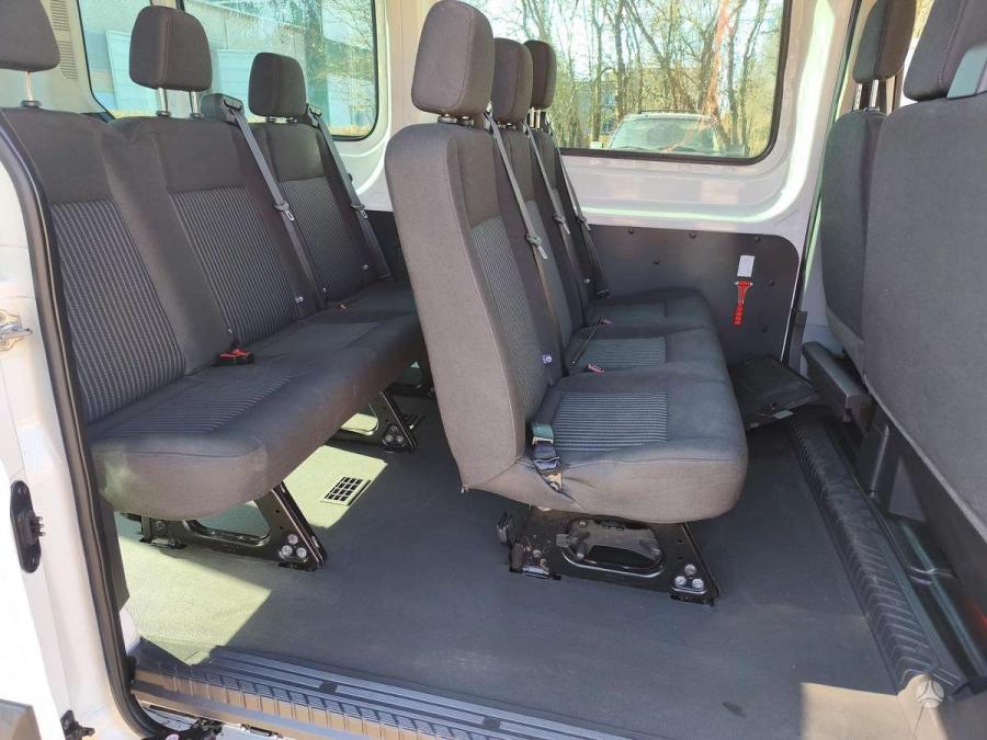 White Ford Transit 2017 in Kelme, with an engine capacity of 2.00 L and mileage of 365 thousand km for 9000 €, photo 8 on AUTOMOTO.COM.LV