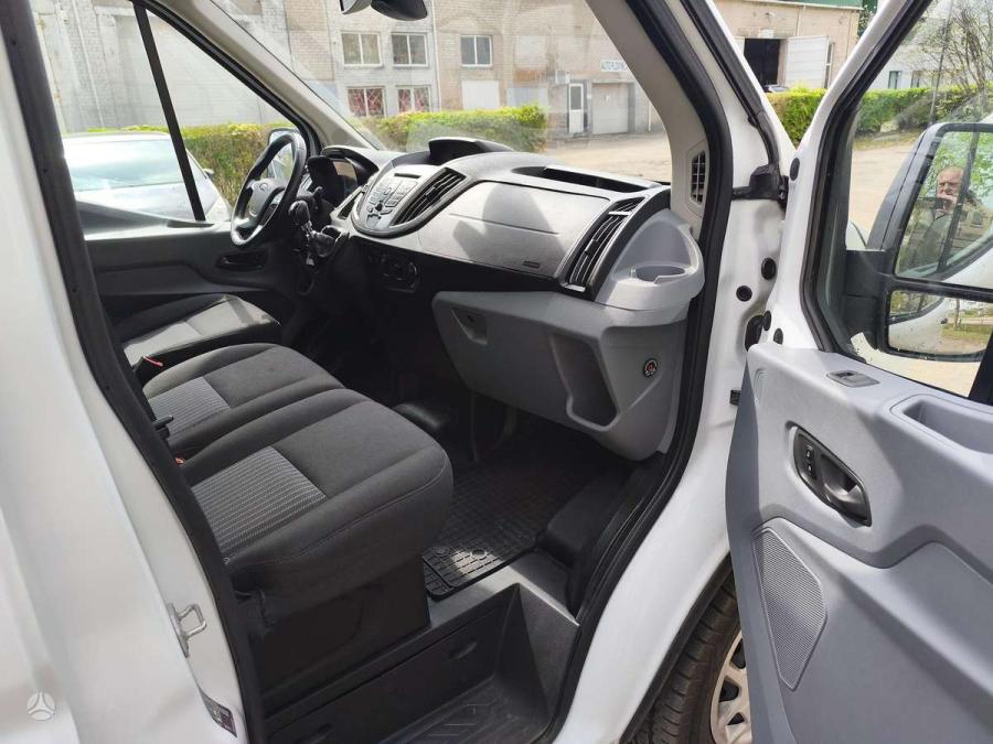 White Ford Transit 2017 in Kelme, with an engine capacity of 2.00 L and mileage of 365 thousand km for 9000 €, photo 10 on AUTOMOTO.COM.LV