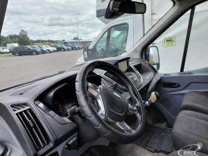 White Ford Transit 2017 in Vilnius, with an engine capacity of 2.00 L and mileage of 236 thousand km for 5000 €, photo 8 on AUTOMOTO.COM.LV