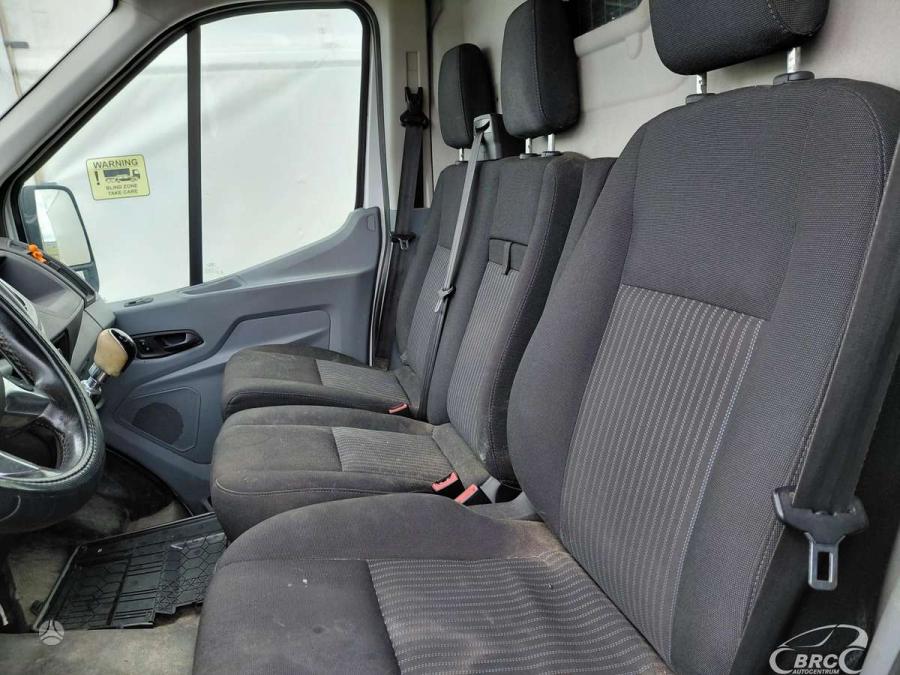 White Ford Transit 2017 in Vilnius, with an engine capacity of 2.00 L and mileage of 236 thousand km for 5000 €, photo 9 on AUTOMOTO.COM.LV