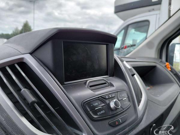 Balts Ford Transit 2017 Viļņa, ar dzinēja tilpumu 2.00 L un nobraukumu 236 tūkst. km par 5000 €, foto 10 vietnē AUTOMOTO.COM.LV