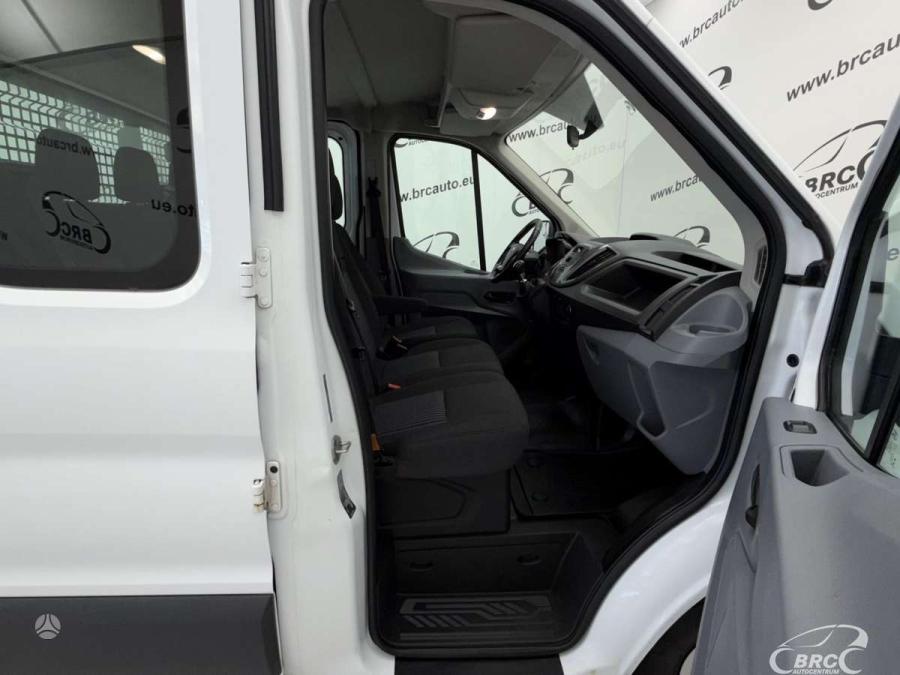 White Ford Transit 2017 in Vilnius, with an engine capacity of 2.00 L and mileage of 152 thousand km for 10900 €, photo 7 on AUTOMOTO.COM.LV